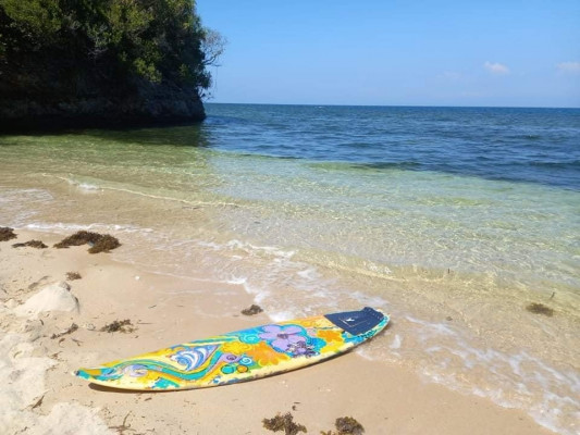 Bolo Beach Santorini ₱3,000 @ Alaminos, Pangasinan | PH.vacations