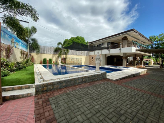 RUMAH JUANA Resort ₱10,000 @ Santa Rosa, Laguna | PH.vacations