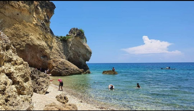 Oddee Beach House ₱19,999 @ Lobo, Batangas | PH.vacations