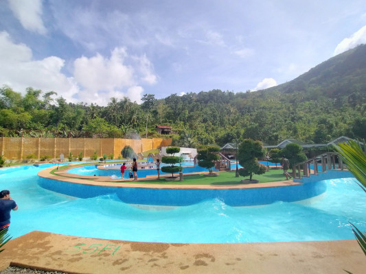 Hidden Valley Mountain, Wavepool and Beach Resort ₱1,800 @ Pinamungahan ...