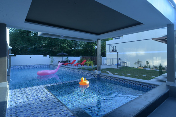 Villa La Ria Private Resort ₱18,000 @ Los Baños, Laguna | PH.vacations