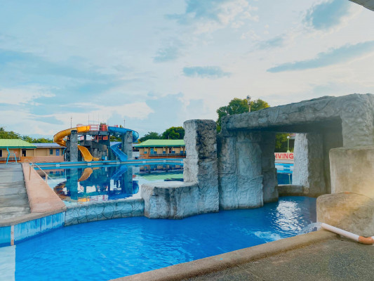 Batis Ng Makiling Hot Spring Resort ₱175 Calamba Laguna Philippines