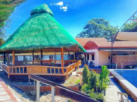 Ria Mae Bar And Resort ₱500 @ Castillejos, Zambales | PH.vacations