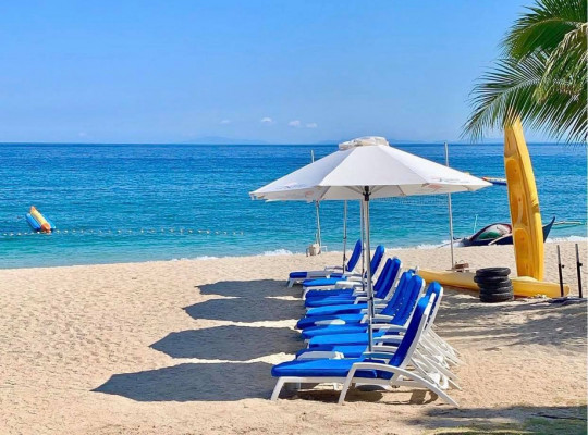 Acuatico Beach Resort and Hotel Inc. ₱7,600 @ San Juan, Batangas ...