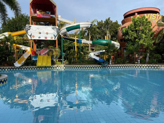 La Vista Balanga Inland Resort ₱120 @ City Balanga, Bataan | PH.vacations