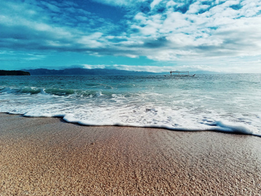 Patitinan WHITE BEACH Resort ₱30 @ Sagñay, Camarines Sur | PH.vacations