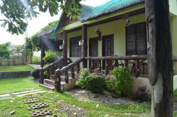 Casa Deval Resort ₱6,000 @ Cabuyao, Laguna | PH.vacations