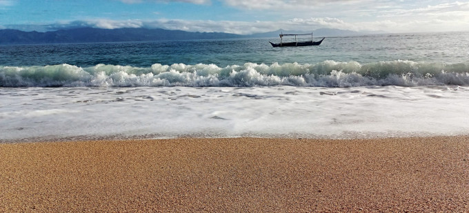 Patitinan WHITE BEACH Resort ₱30 @ Sagñay, Camarines Sur | PH.vacations