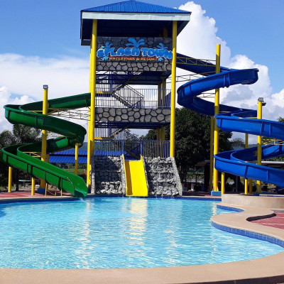 Splash Town Waterpark & Resort ₱600 @ Agoo, La Union | PH.vacations