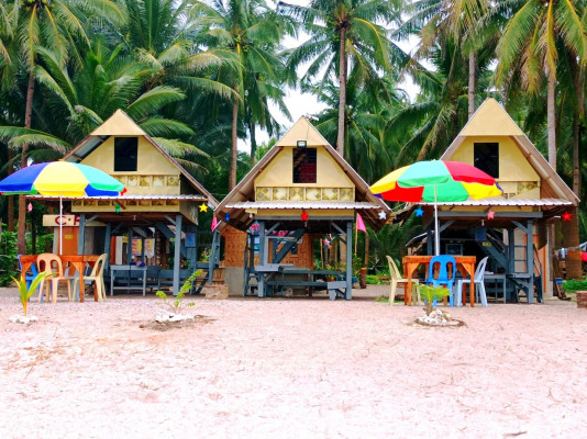 Myrlan Beach Resort ₱500 @ Macrohon, Southern Leyte | PH.vacations