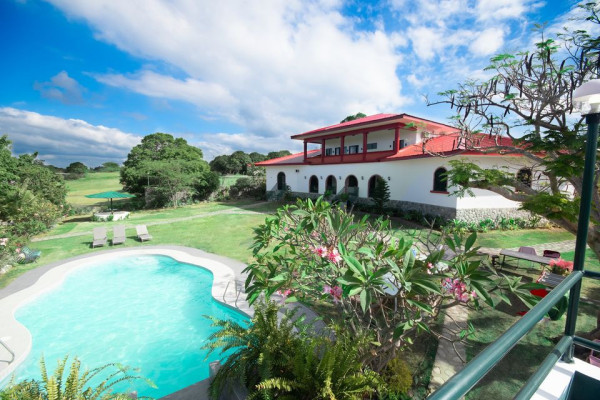 The Lindela Mansion ₱19,000 @ Calatagan, Batangas | PH.vacations