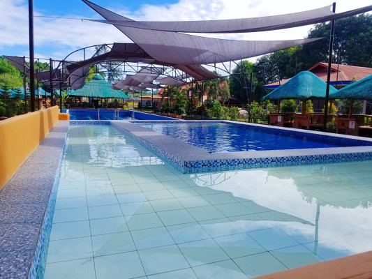 Ria Mae Bar And Resort ₱500 @ Castillejos, Zambales | PH.vacations