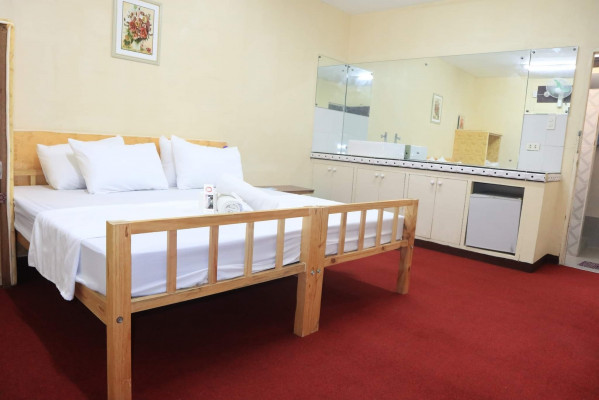 Cool Martin Family Resort ₱12,000 @ Bacoor, Cavite | PH.vacations