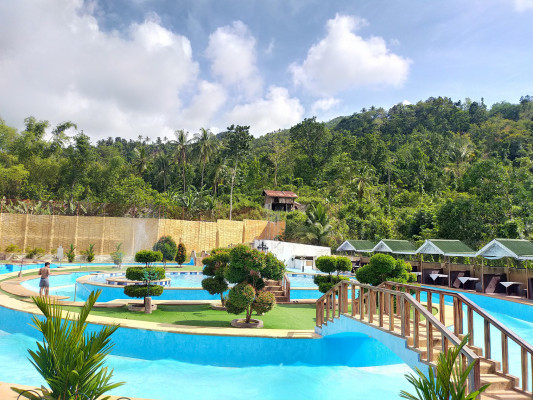 Hidden Valley Mountain, Wavepool and Beach Resort ₱1,800 @ Pinamungahan ...