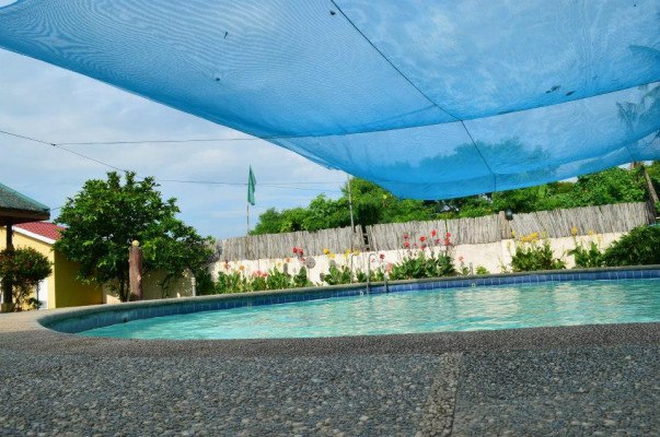 Casa Deval Resort ₱6,000 @ Cabuyao, Laguna | PH.vacations