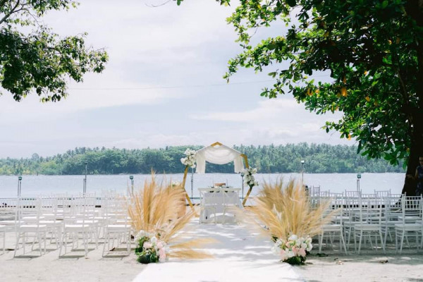 Sea Eagle Beach Resort ₱2,500 @ Mabini, Compostela Valley | PH.vacations