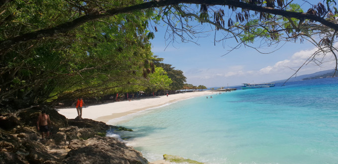 Isla Reta Beach Resort ₱200 @ Island Garden City Samal, Davao Del Norte ...